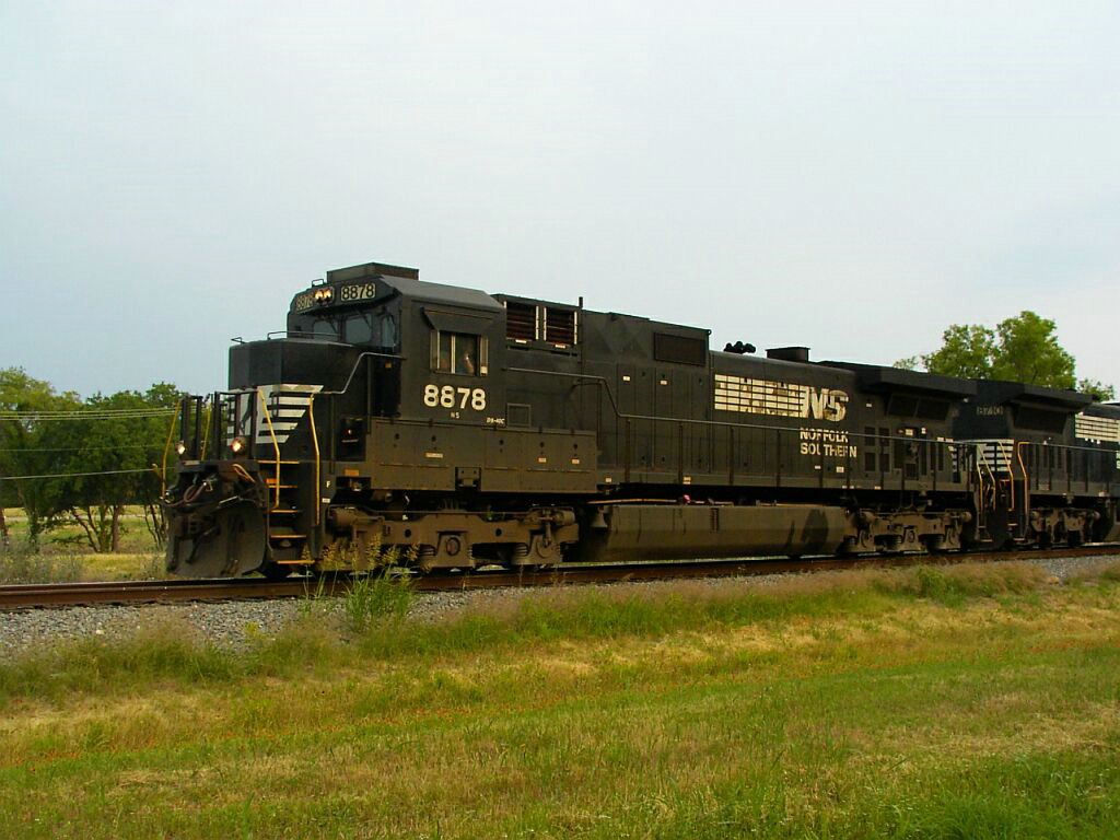 NS 8878